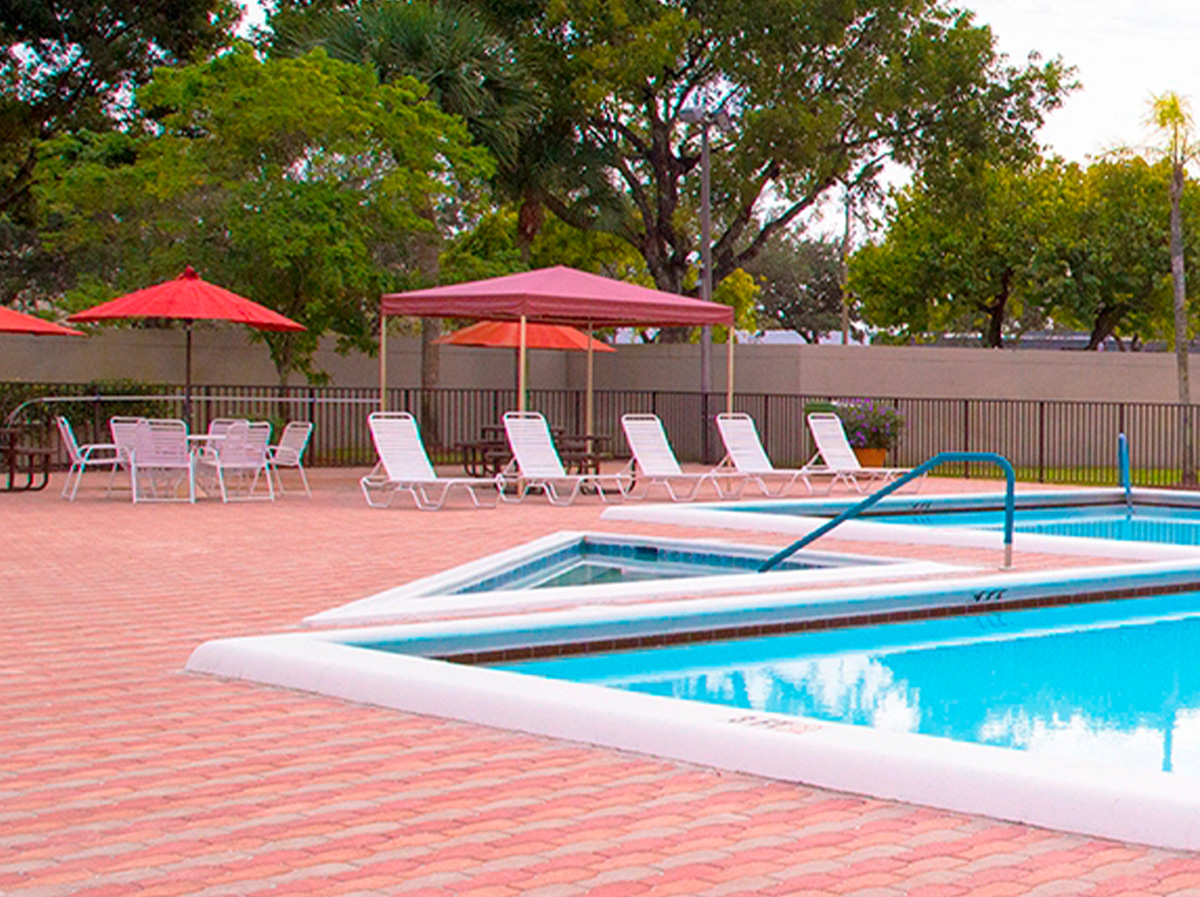 Flamingo Villas > Home